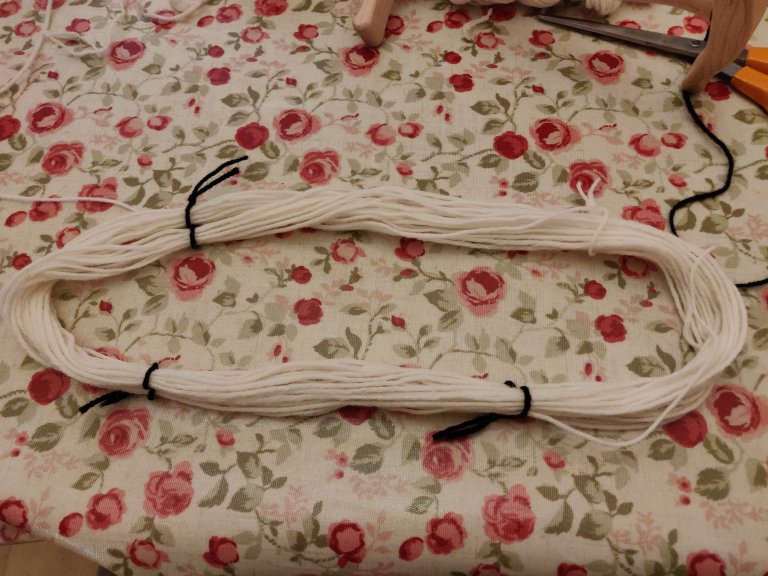 Making yarn into hanks for dyeing – Vikki Haffenden