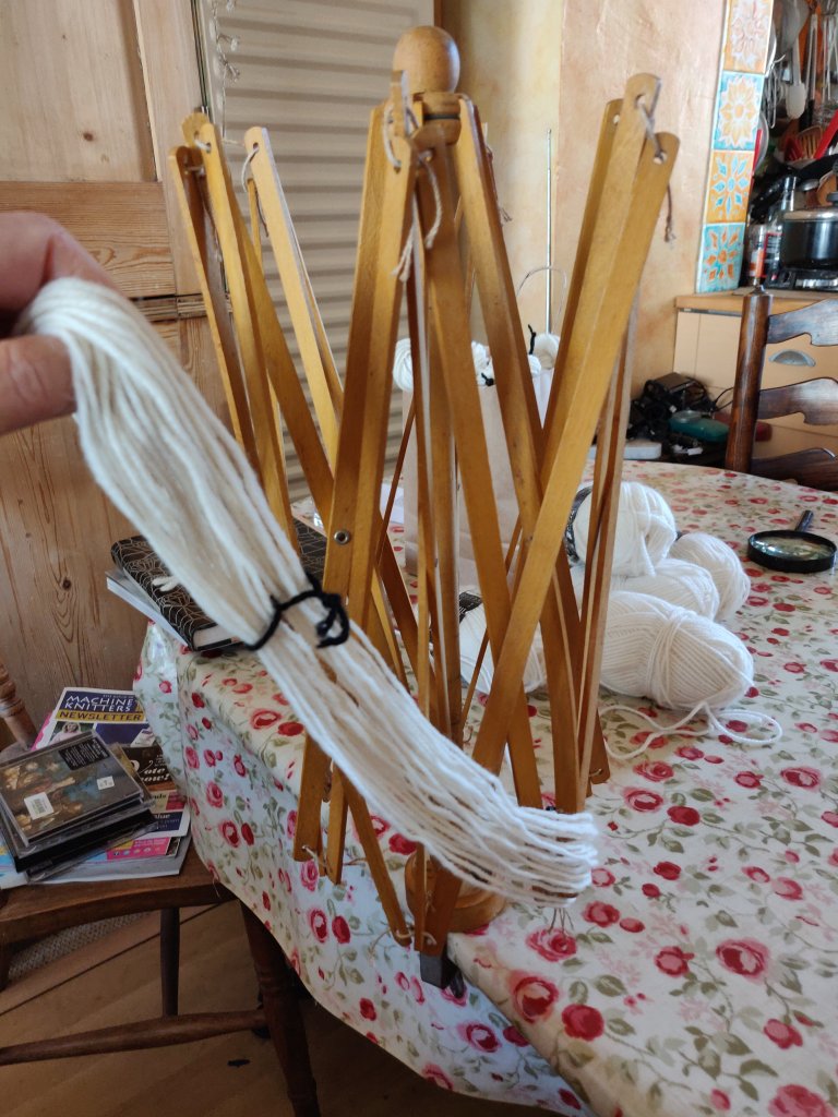 Making yarn into hanks for dyeing – Vikki Haffenden