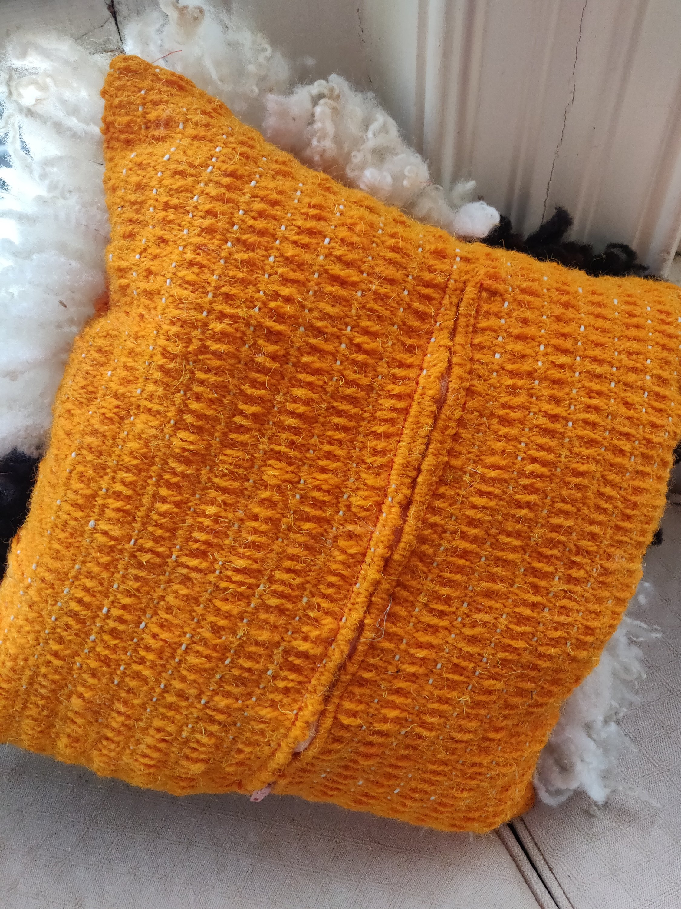 Rya weave cushion completed – Vikki Haffenden